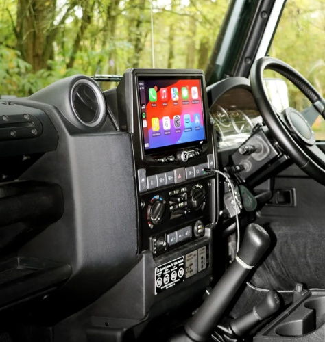 Stinger HORIZON10 Land Rover Defender Puma 10-inch multimedia ...