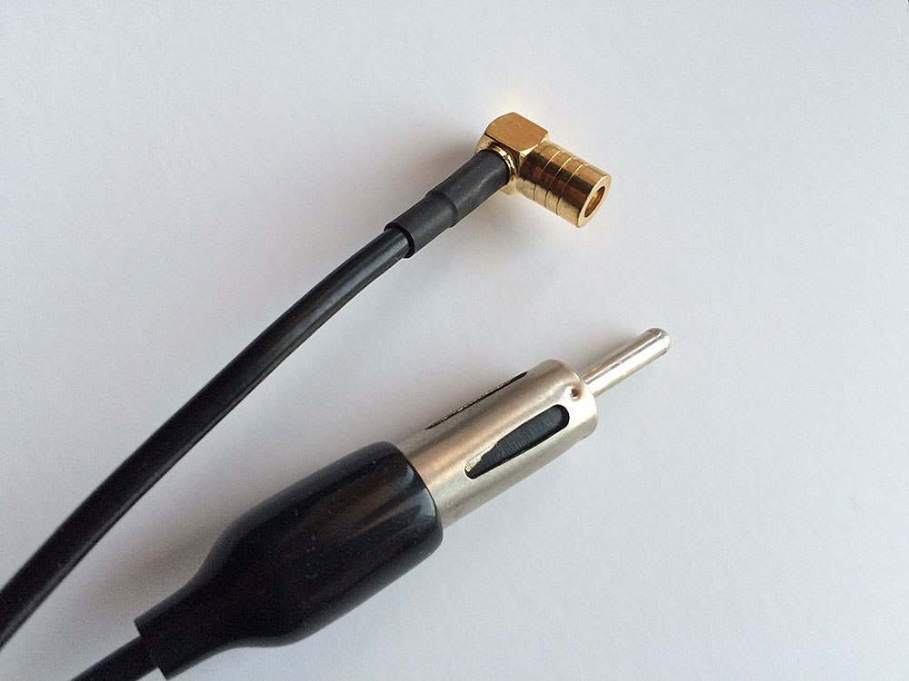 Combined DAB AM/FM car aerial easy to install on screen adhesive disc ...