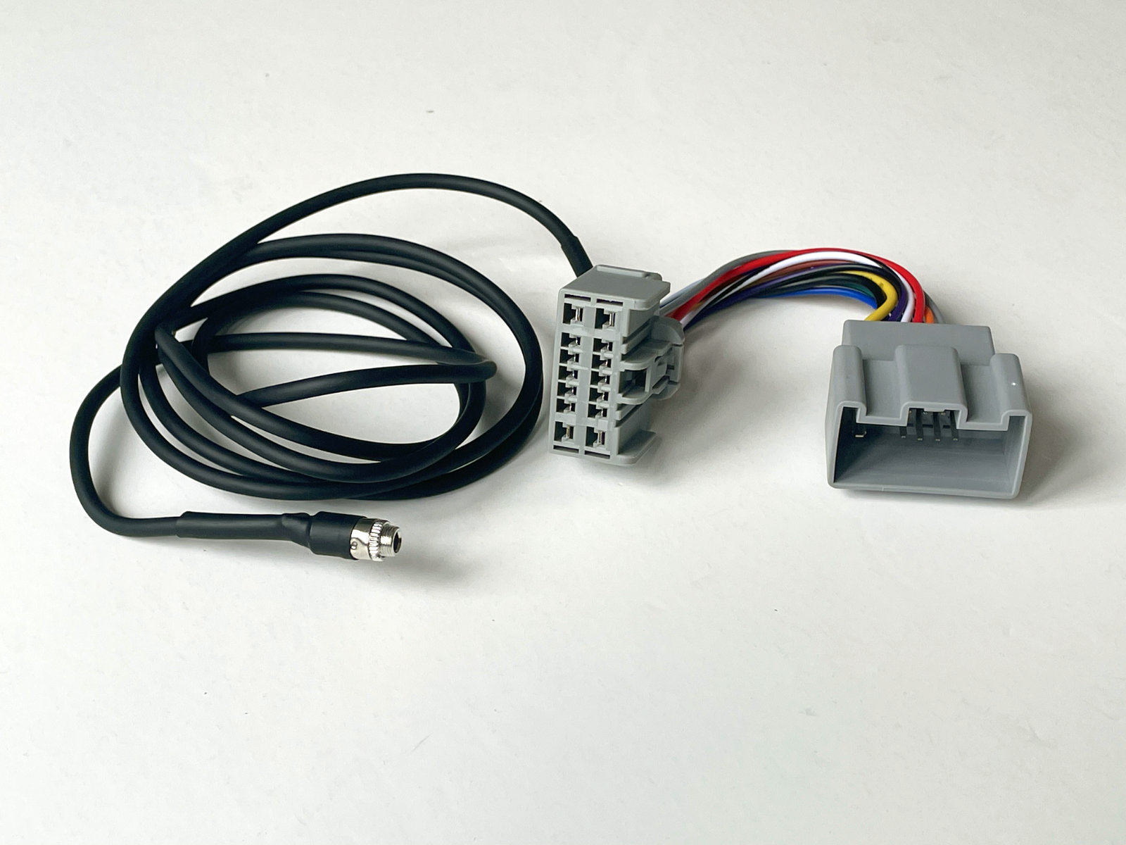 Volvo AUX adapter cable C30 S40 V50 S60 S70 C70 V70 S80 XC60 XC90 2004 ...