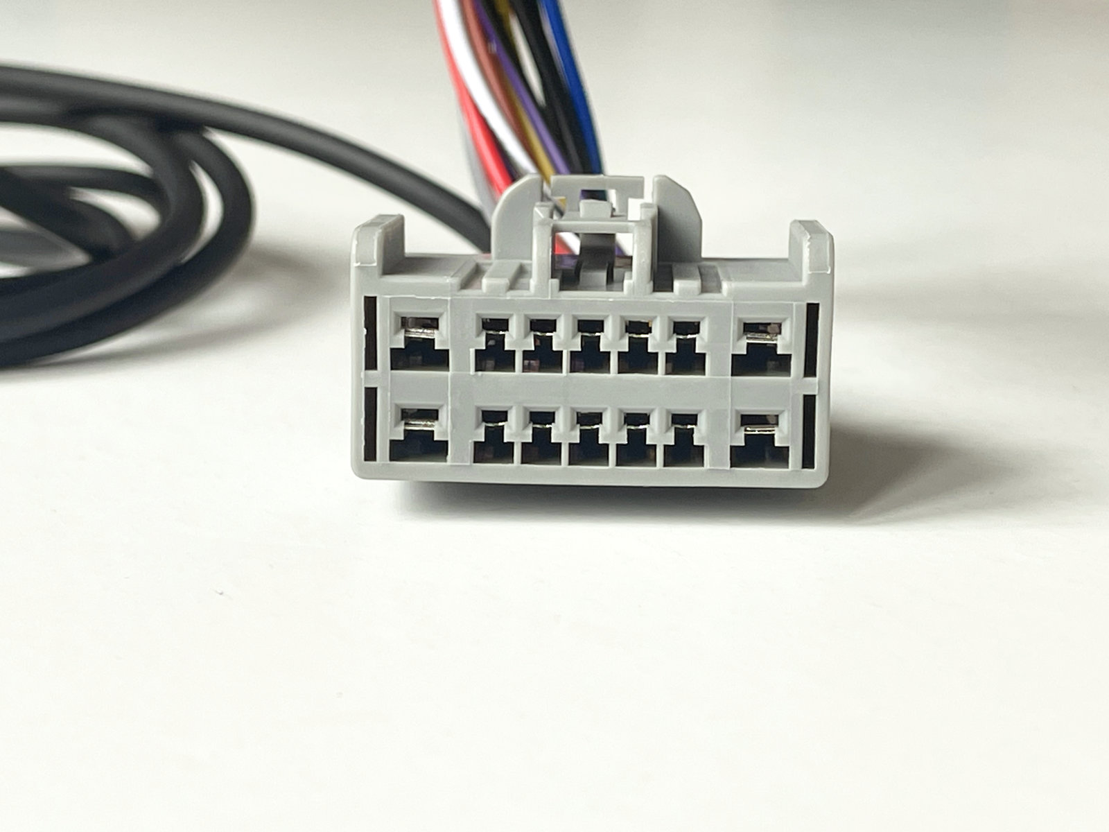 Volvo AUX adapter cable C30 S40 V50 S60 S70 C70 V70 S80 XC60 XC90 2004 ...